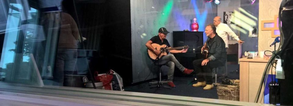 Alex Van Voorst - fingerstyle guitarist - dutch acoustic guitarplayer